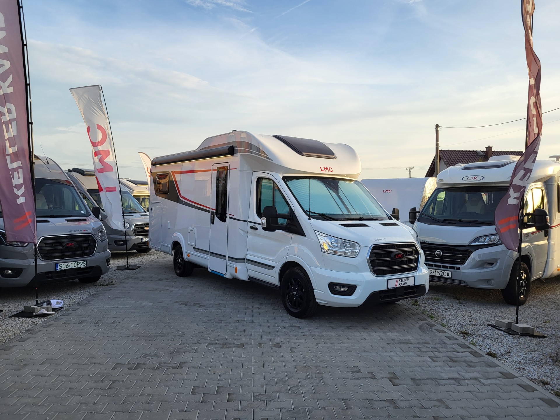 Rental RV Gliwice • LMC Tourer Lift H664G 4-osobowy