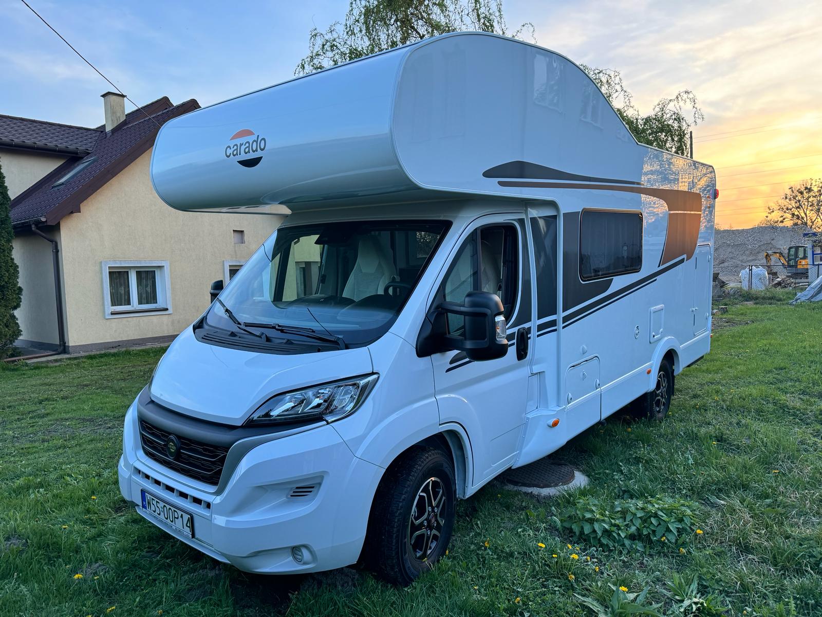 Rental RV Mościska • Carado A361