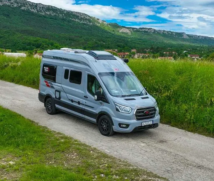 Rental RV Gliwice • LMC LMC INNOVAN 590