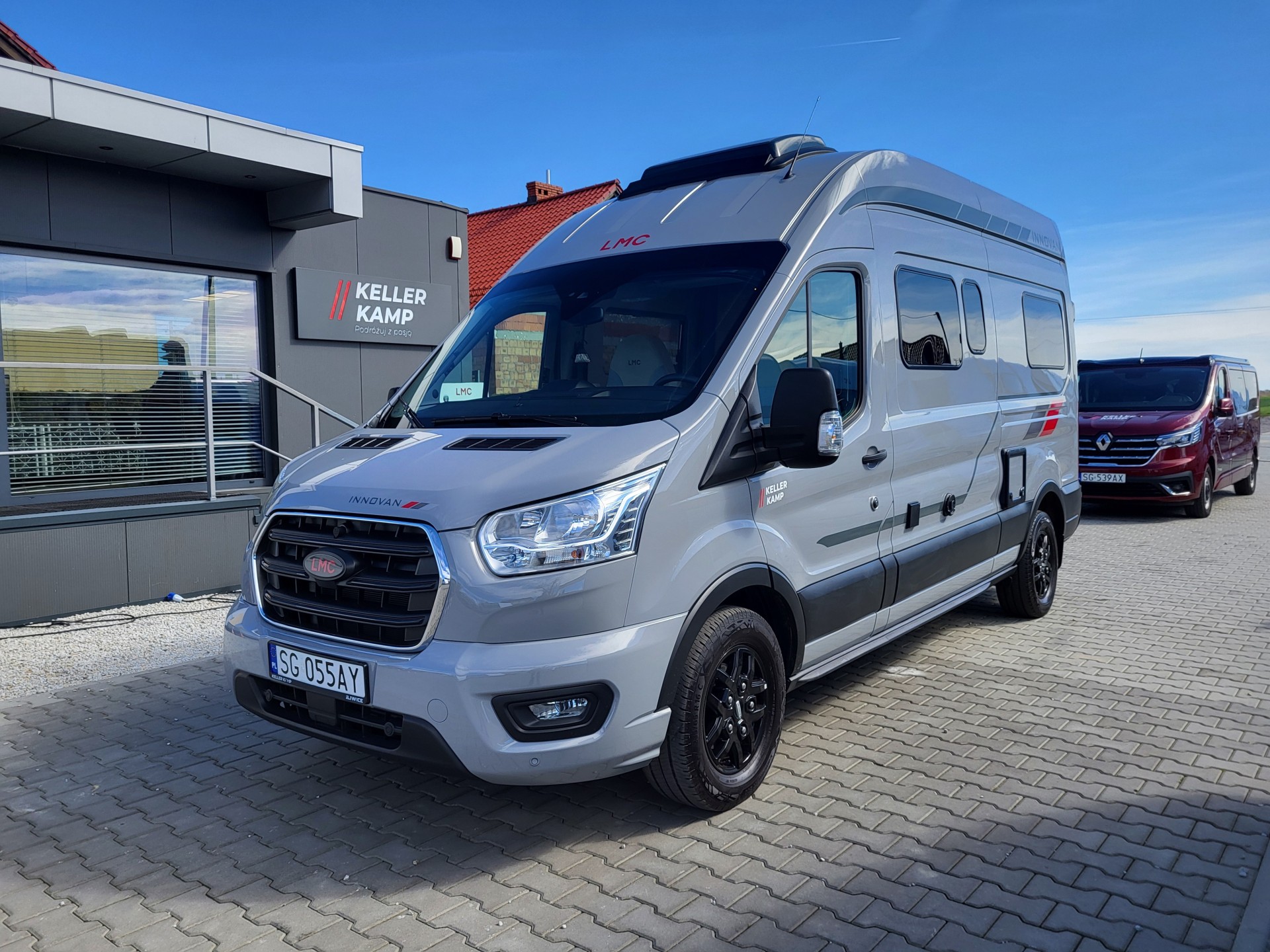 Sale RV Gliwice • LMC LMC INNOVAN 590 KamperVan